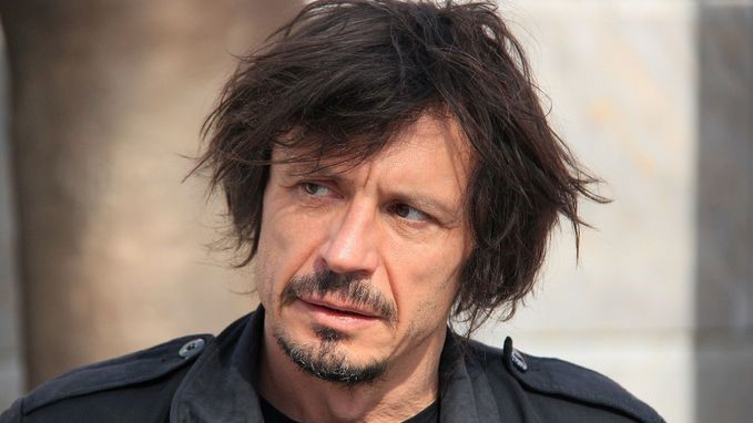 David Černý, le provocazioni dell’arte – Il mestiere di leggere. Blog ...